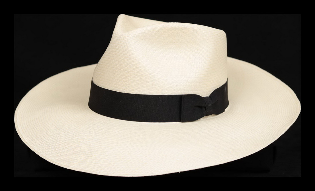 Genuine Handmade Montecristi Fino Fino Plantation Hat